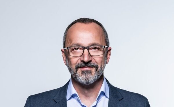 Neuer Geschäftsführer bei Sika - cci Dialog GmbH